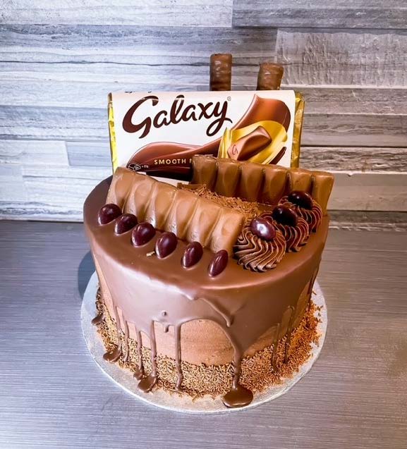 Galaxy Drip Cake – Catling Bakery